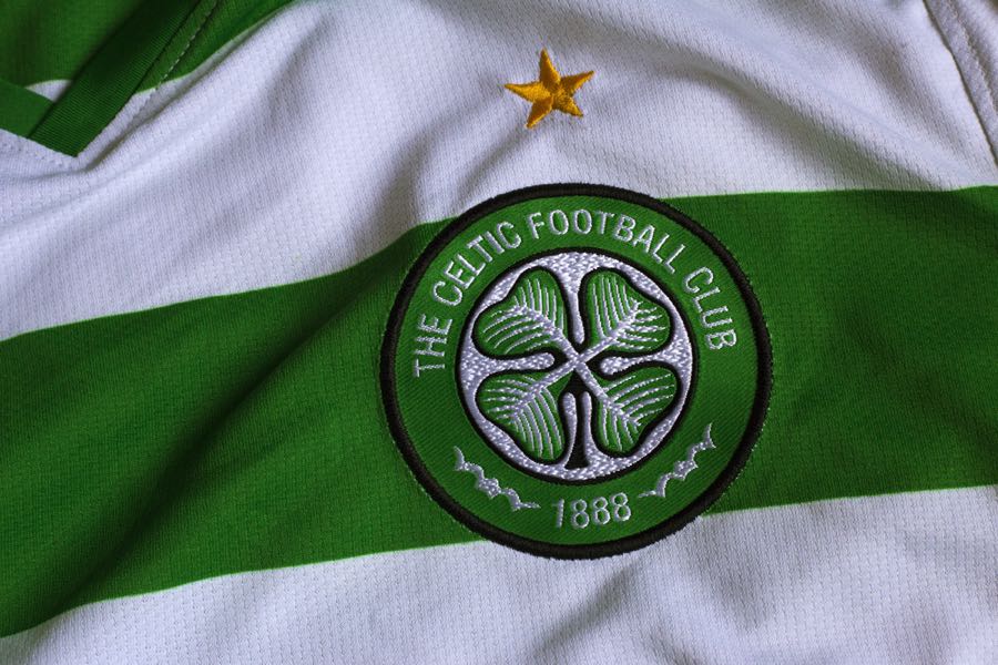 Celtic FC Badge: Reflecting Irish Traditions Through the Celtic Cross ...